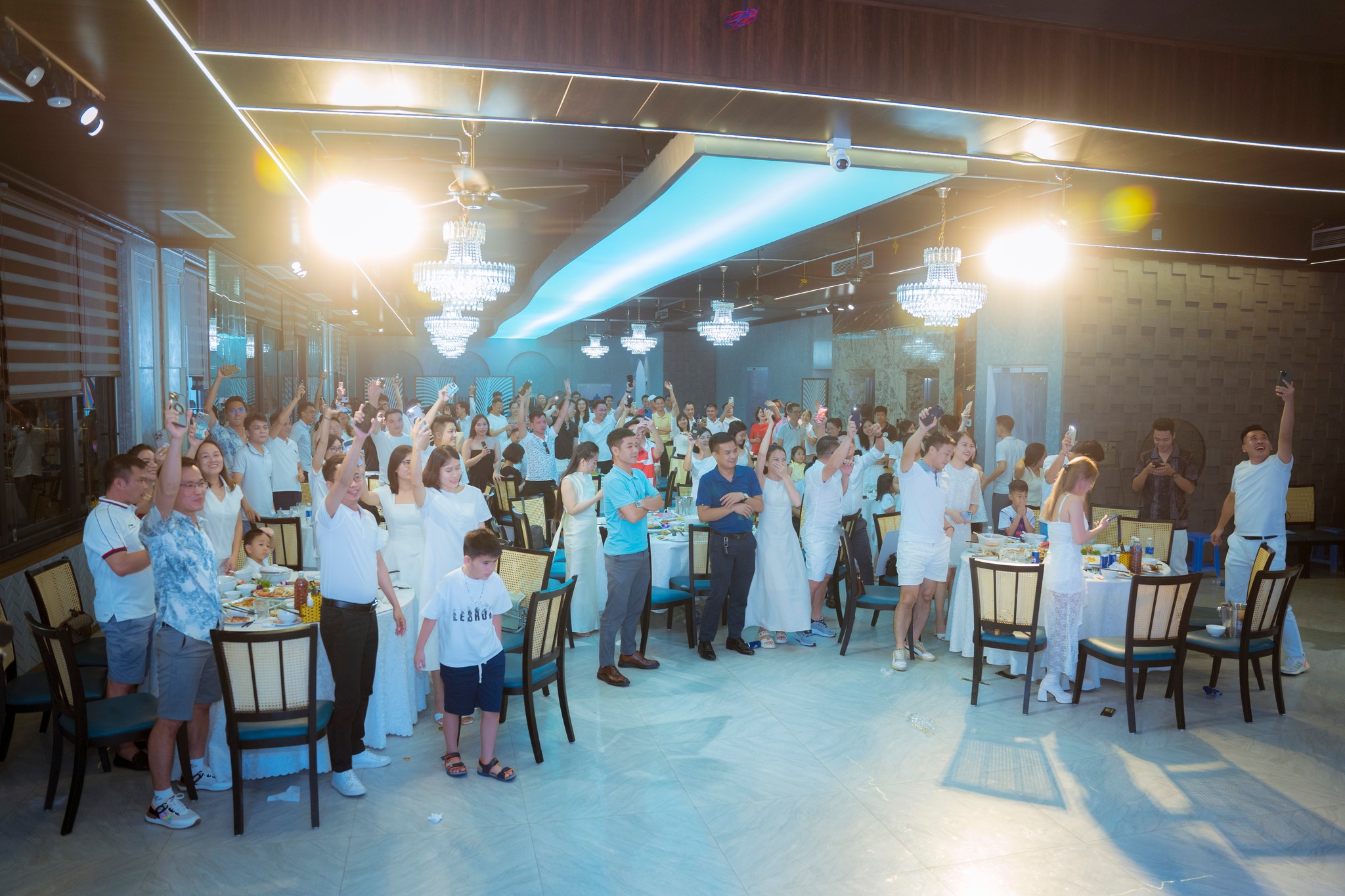 MDLand Việt Nam dâng trào cảm xúc tại bữa tiệc Gala Dinner 2024 ...